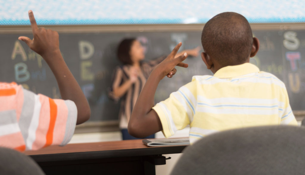 How Sign Language Helps To Meet Diverse Needs In The Classroom? | GMN
